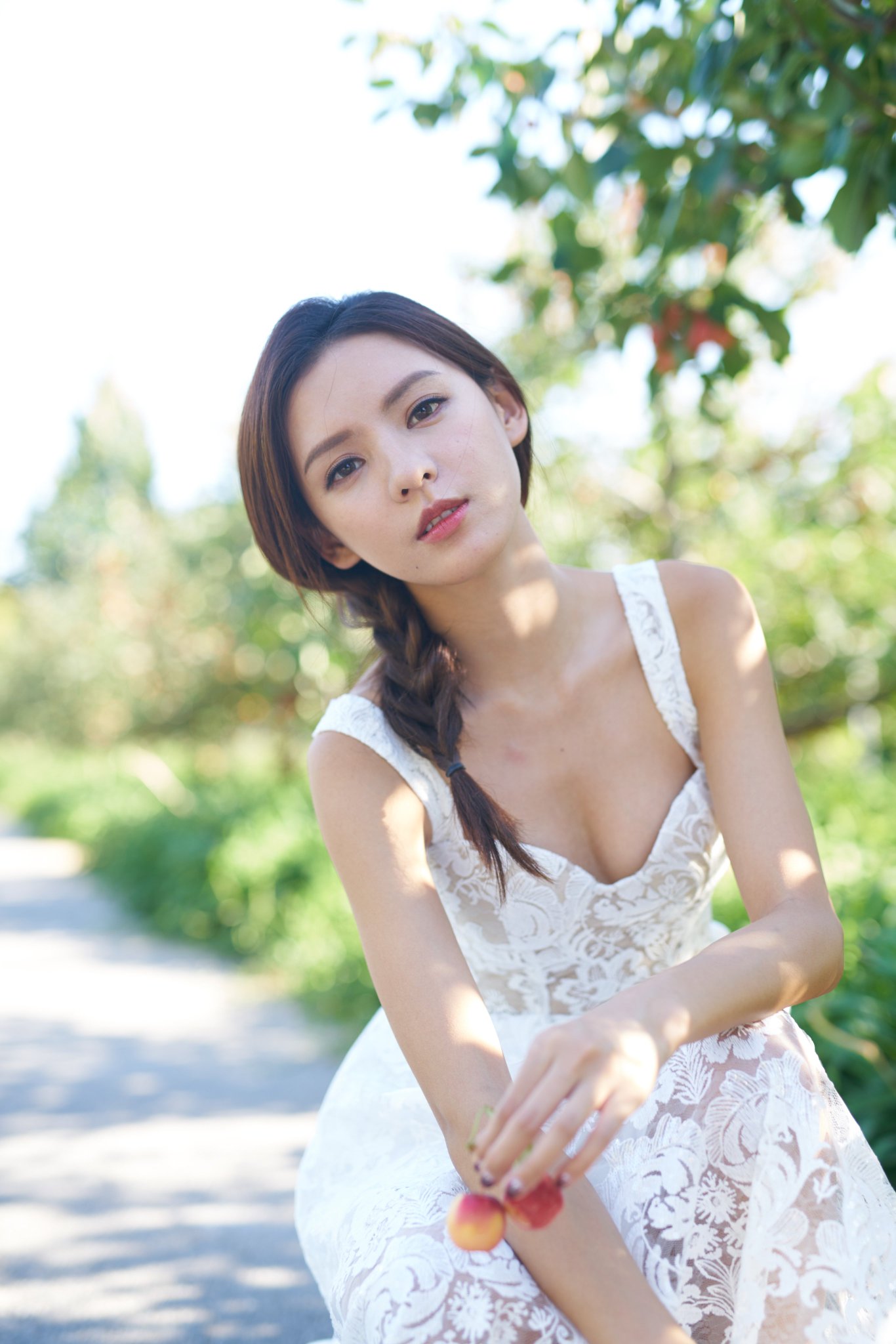 明星生图 长期网址 sc8.life on Twitter: "张I予I曦 的美乳细节 高跟长腿美脚等 1400张 取~https://t.co/JVaLc8hPfm https://t.co ...