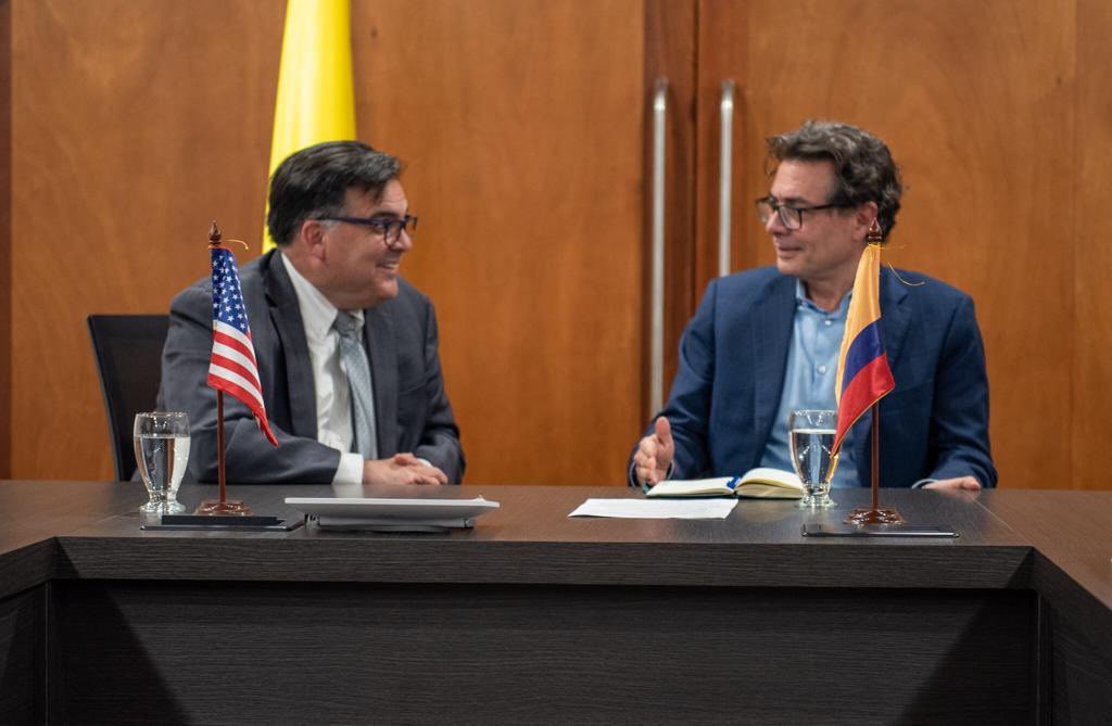 US Embassy Bogota on Twitter: US Embassy Bogota on Twitter: