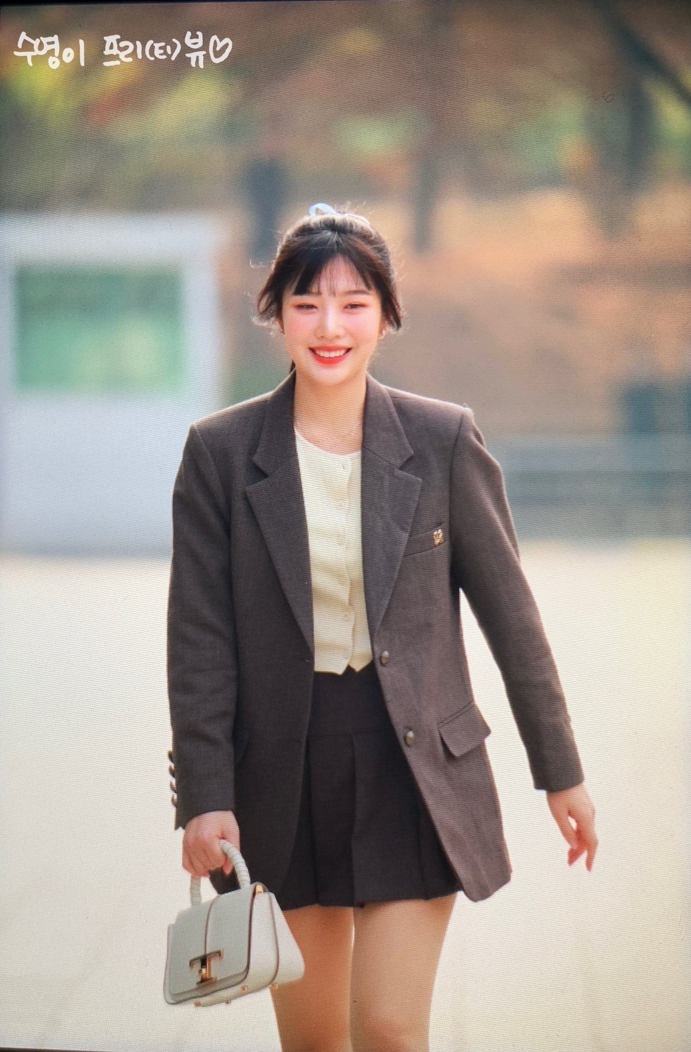 wonders-never-cease-on-twitter-221109-joy-redvelvet