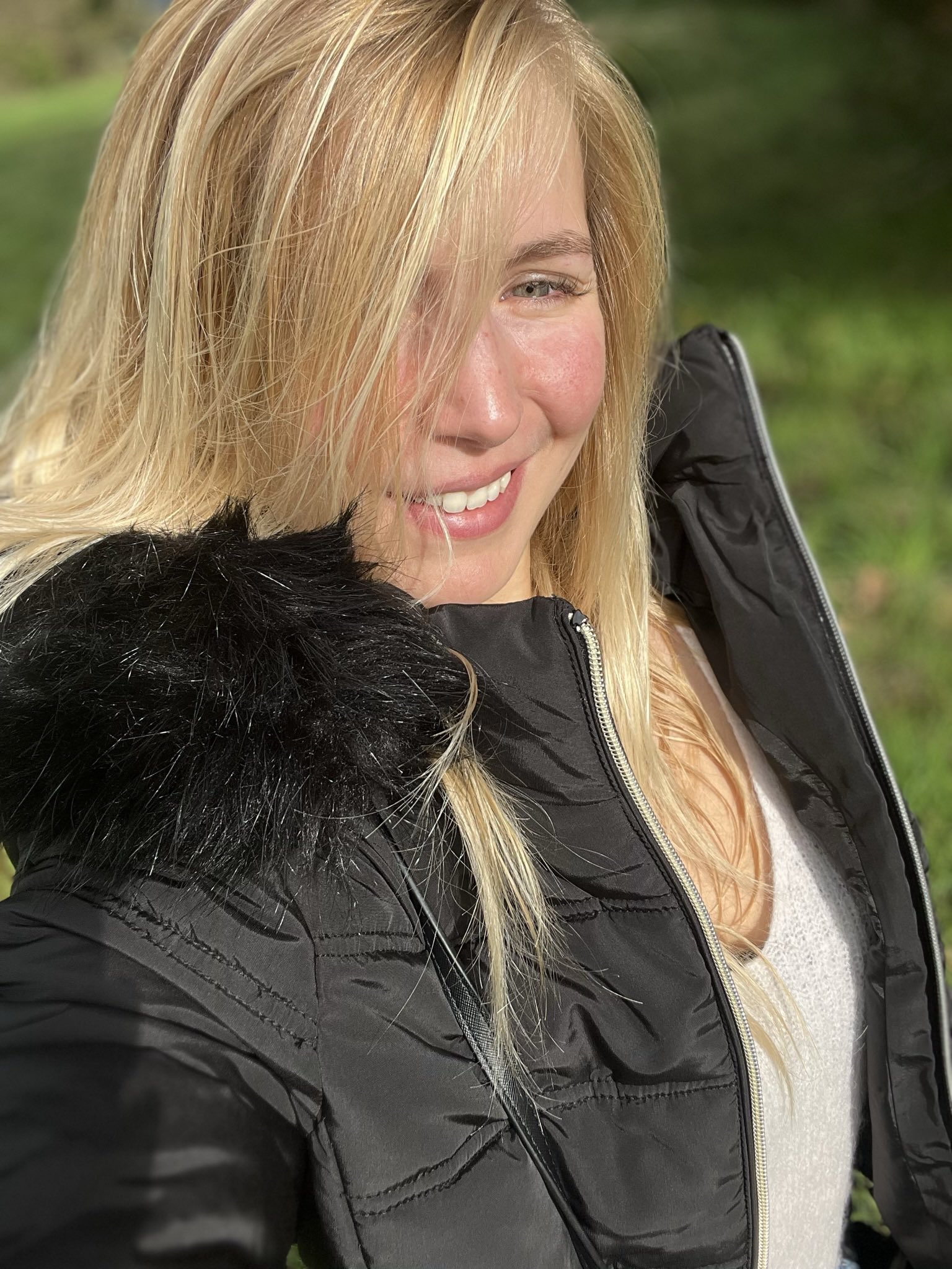 TW Pornstars - Chloe Duval. Twitter. Coucou toi, 🥰 Message pour les intéressés ⚠️ Sache que. 5: ...