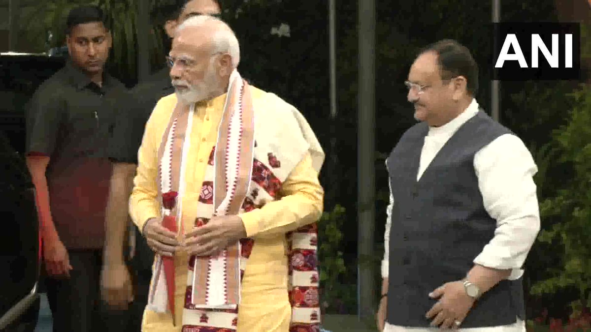 Ani On Twitter Delhi Pm Narendra Modi Arrives At Bjp Hq For The