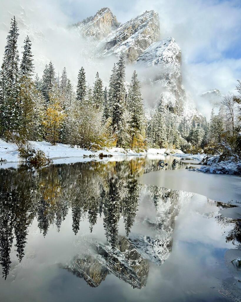TravelStoriesBook on Twitter: "Yosemite bliss this AM. [OC][1220x1440] 💰🌎 Submit your best CRAZY ...