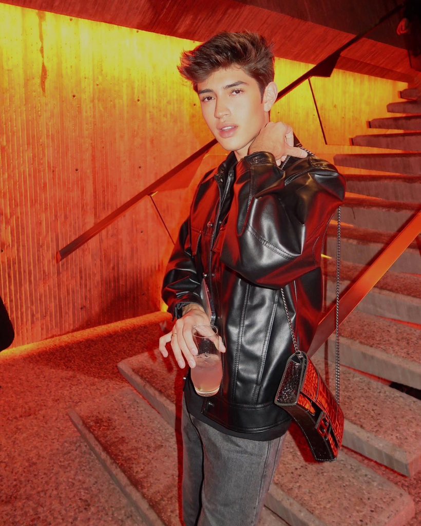 Stephen Oscar on Twitter: "last night with @BarneysNY 🖤"