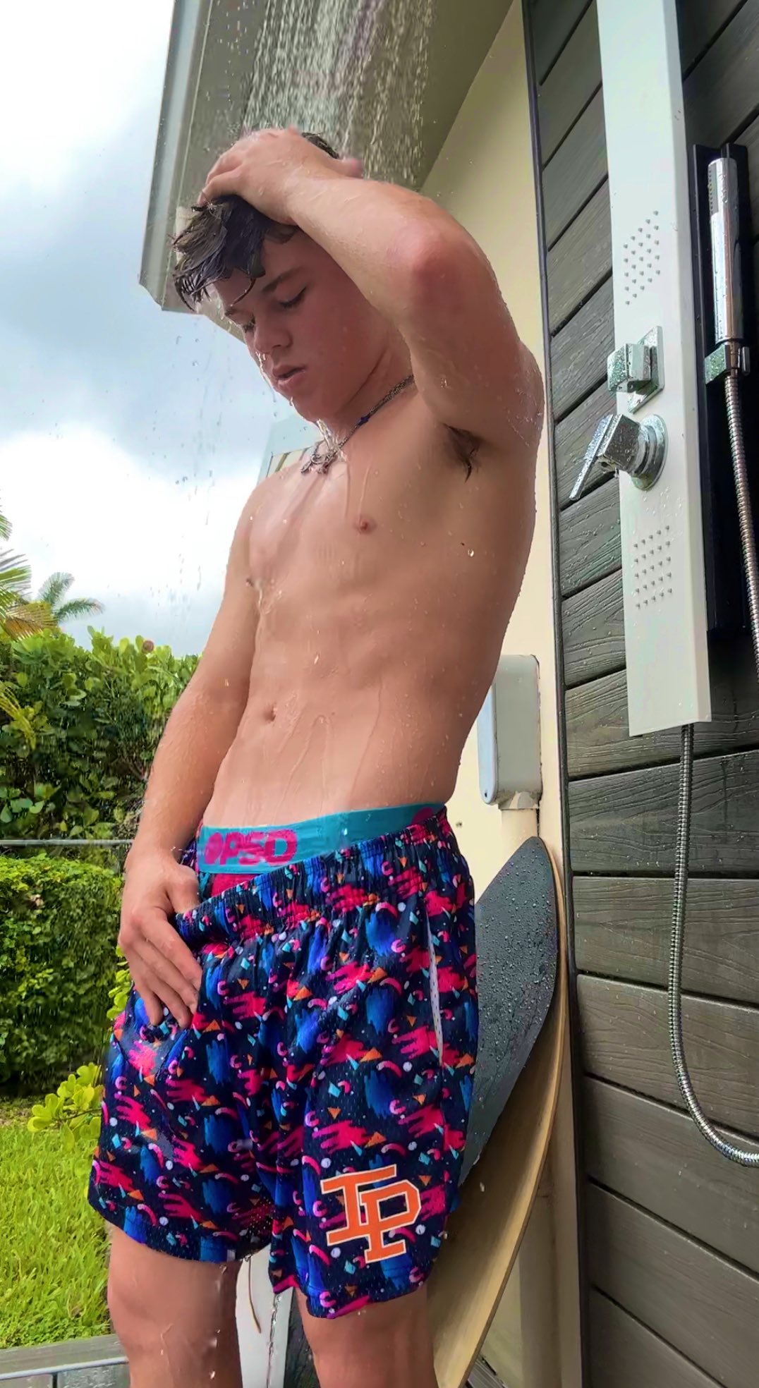Jack | Free 0F👀 on Twitter: "Posted the full shower vid with wearing nothing on my 0F🙈🤫 https ...