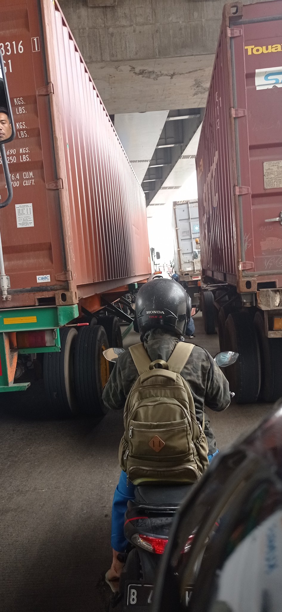 Kai♻️ on Twitter: "@txtdrjkt Selain bercengkrama dgn manusia, hrs bersahabat juga sm konte kwkw ...