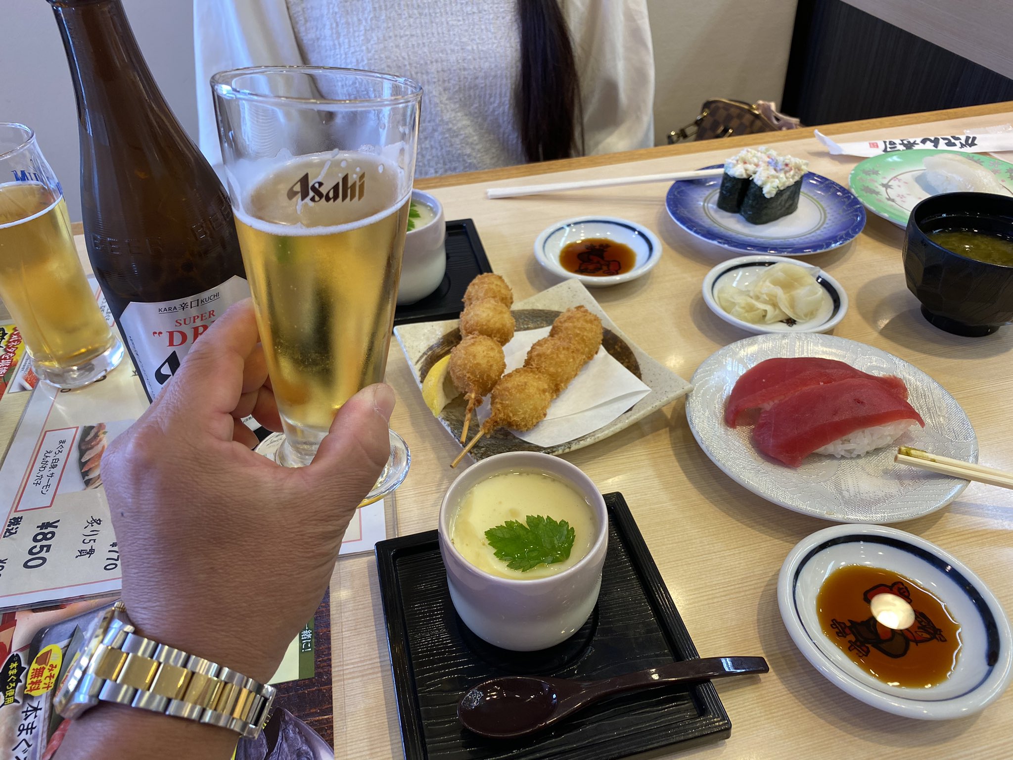 ももすけ On Twitter 平日の真っ昼間から酒飲んでnn本番行為してるなんてけしからんってdmを多数頂くのですが、今日も仕事が暇だっ