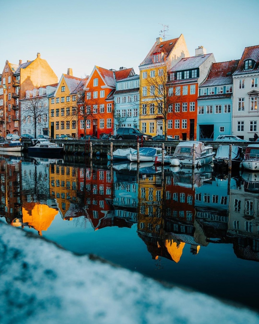Houses in Denmark - in colors inspired by nature M. @matyldastein