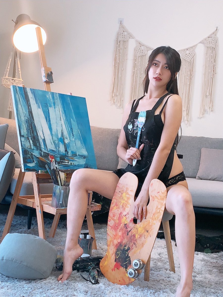 最近的畫家很像都比較性感~🤔🤔 有激起你當畫家的興致嗎😂 https://t.co/7N5vf2UwFE 今天的你投票了嗎~💕 https://t.co/zZd7oj3QGz 比特Elsa ...