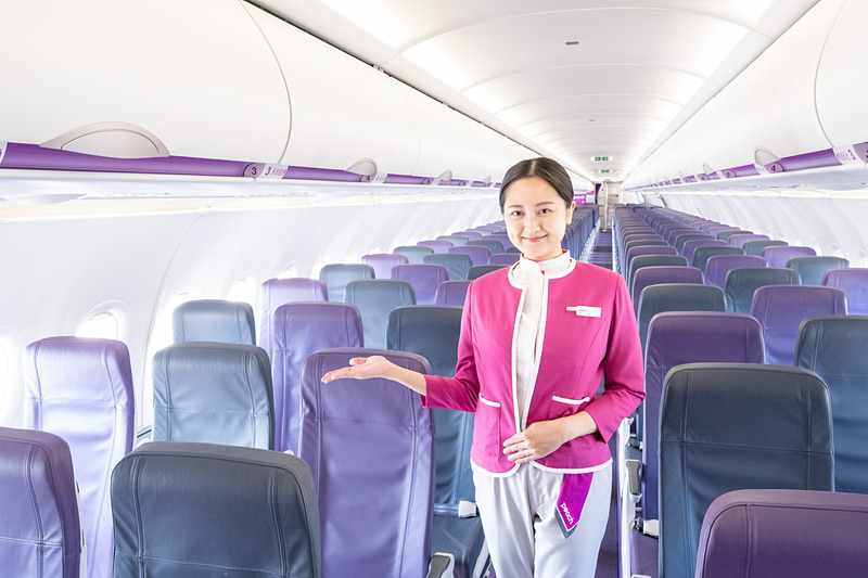 Travel Watch on Twitter: "ピーチ、国際線新機材A321LRの内部を公開。“LCC＝安いけど狭い”を過去にするゆったりシート！ https://travel.watch ...