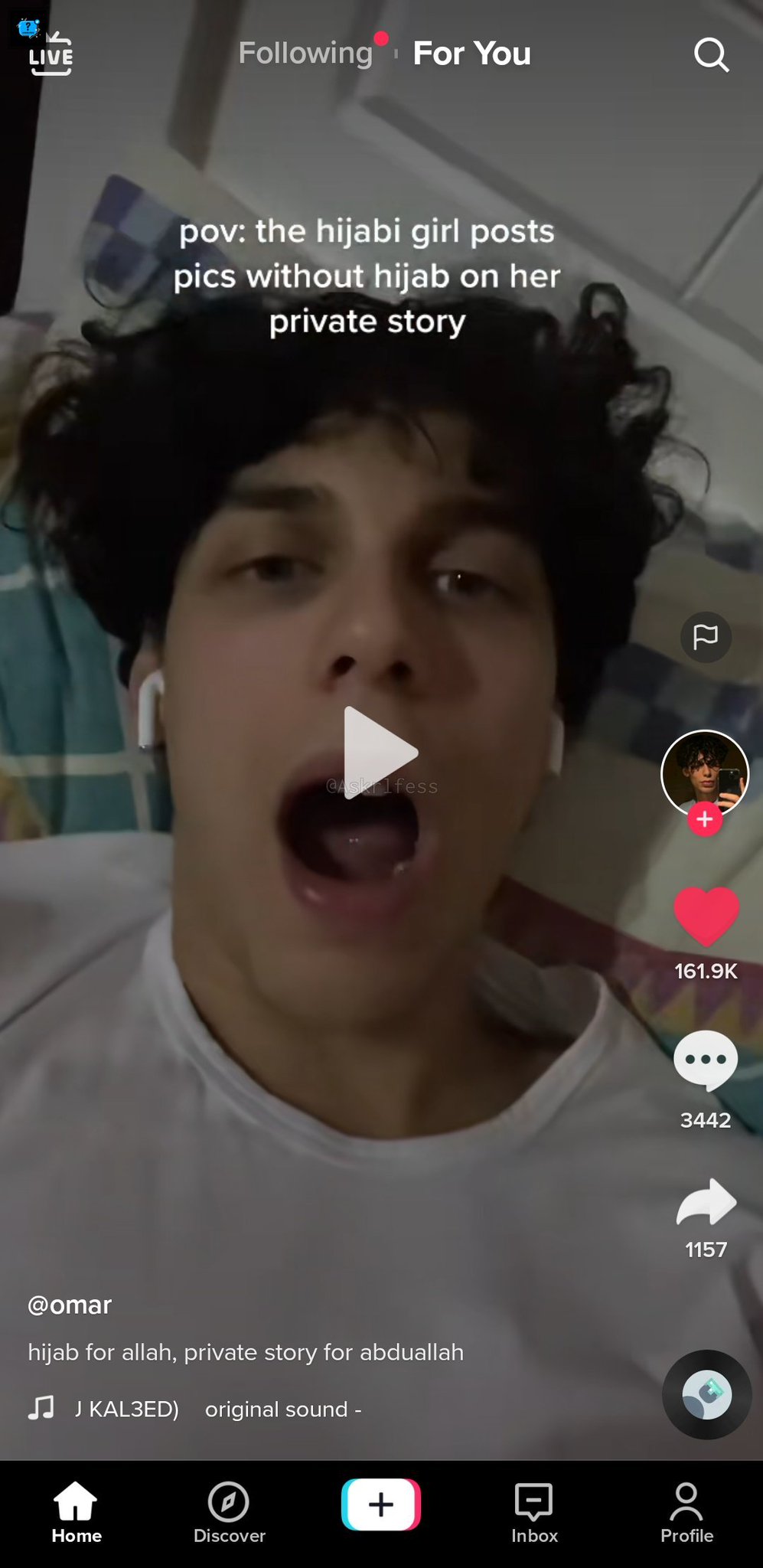 Askrlfess on Twitter: "[Askrl] tersenyum seperti logo kumon 🙂 https://t ...