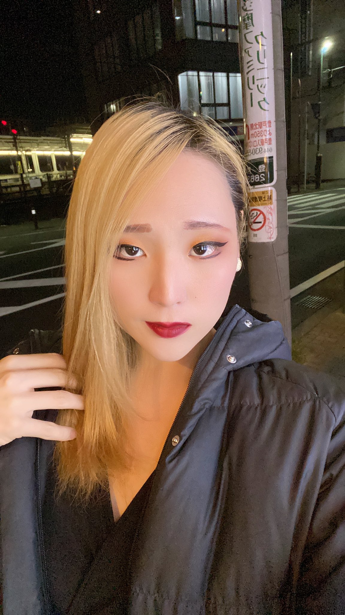 エチカ・ミヤビ on Twitter: "Secretly eating a candy 🍬 #LGBTQ #ニューハーフ #ダイエット #筋トレ女子 https://t.co ...