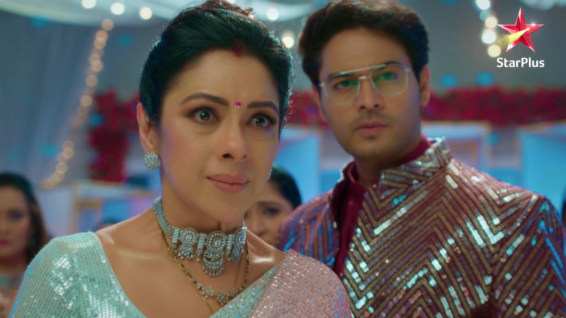 StarPlus on Twitter: "Pakhi ki kis galti ne kar diya Anupama ko haath uthaane par majboor? Kya ...