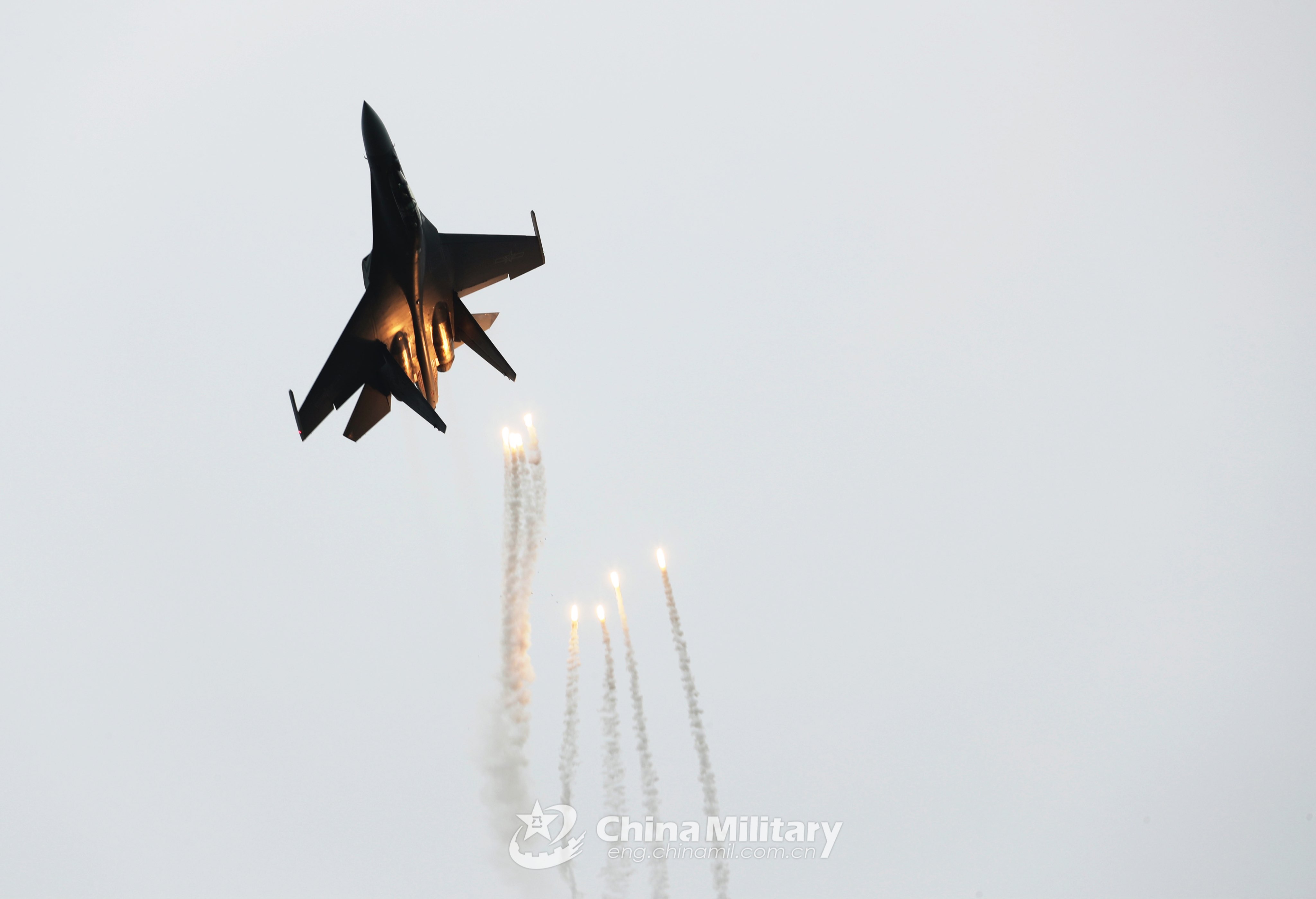 ST on Twitter: "Some nice images released by official China military. J-20A with full ...