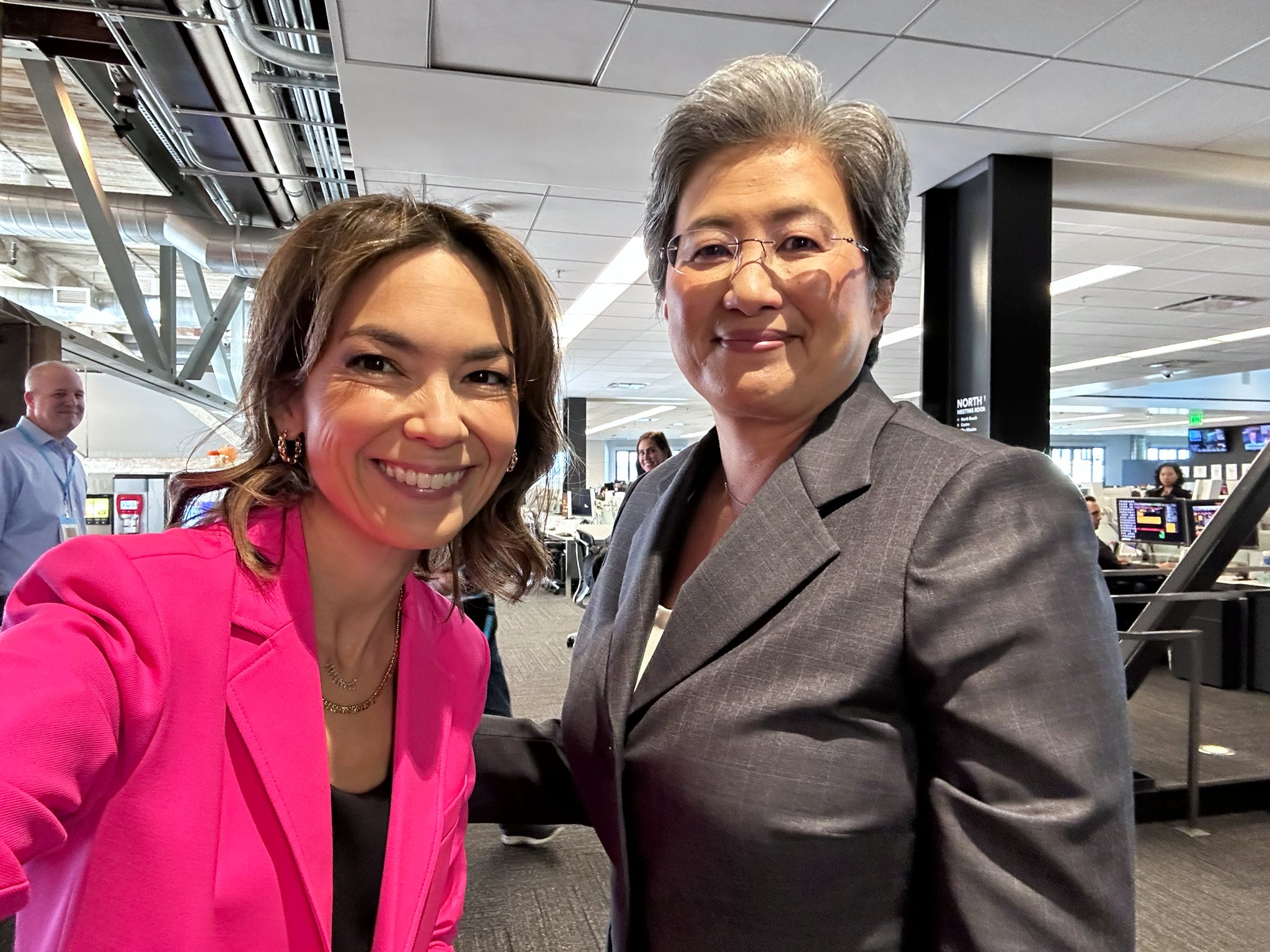 Emily Chang Twitter