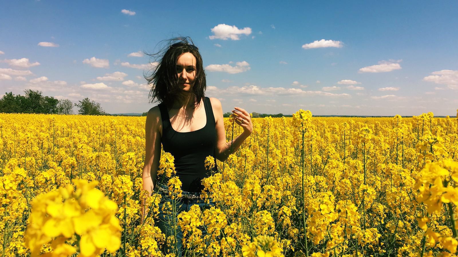 Katka Etrychova on Twitter: "Nadčasové. Jaro 2016.💛💙 https://t.co/iKs3tr9nzk" / Twitter