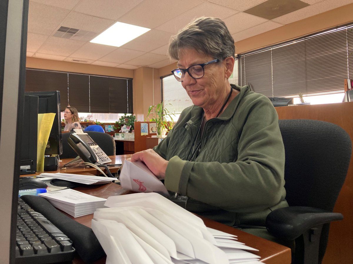 Anna Lynn Winfrey's Threads – Thread Reader App