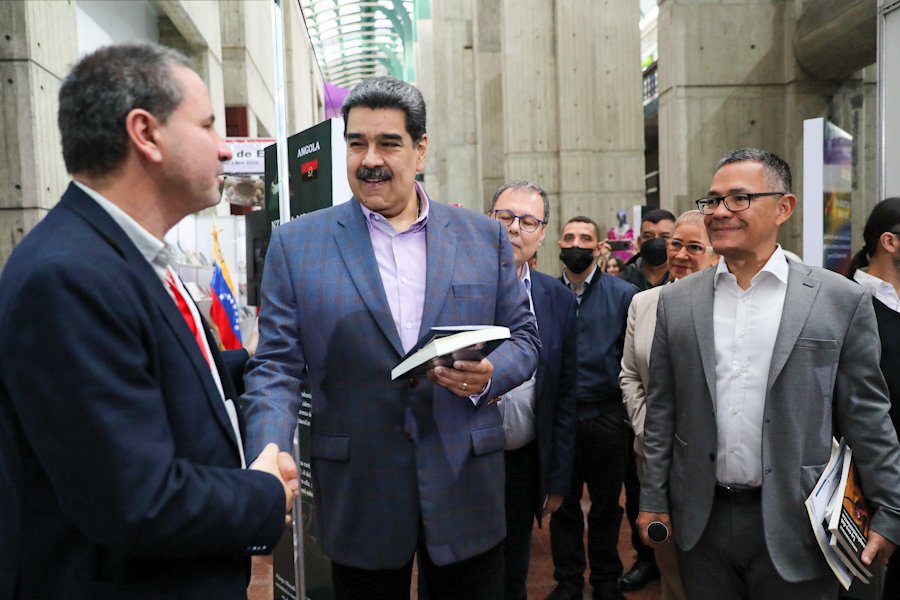 Alfred Nazareth on Twitter: "RT @NicolasMaduro: La Feria Internacional del Libro de Venezuela es ...