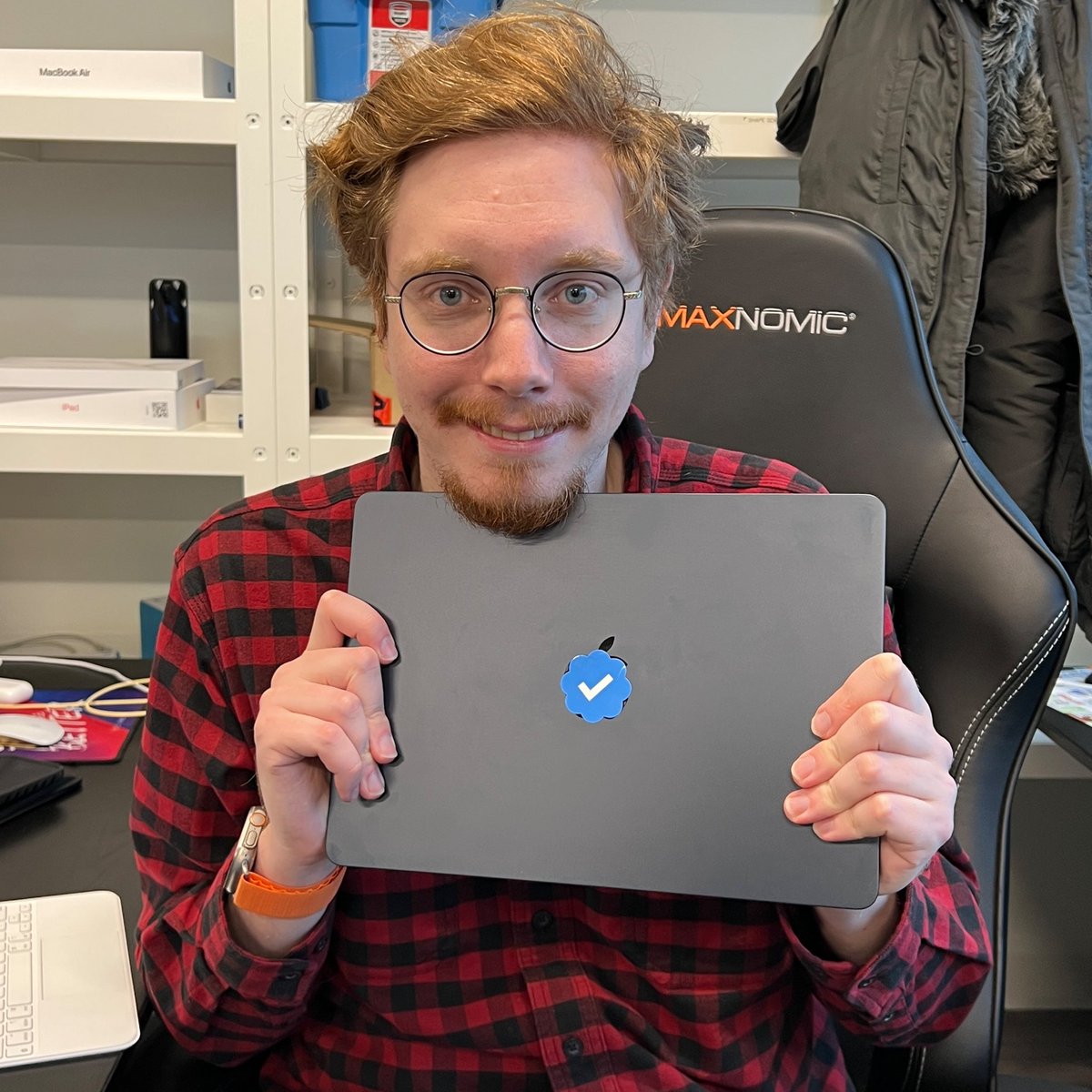 Linus Tech Tips on Twitter: "all this happiness for just $8 @dbrand"