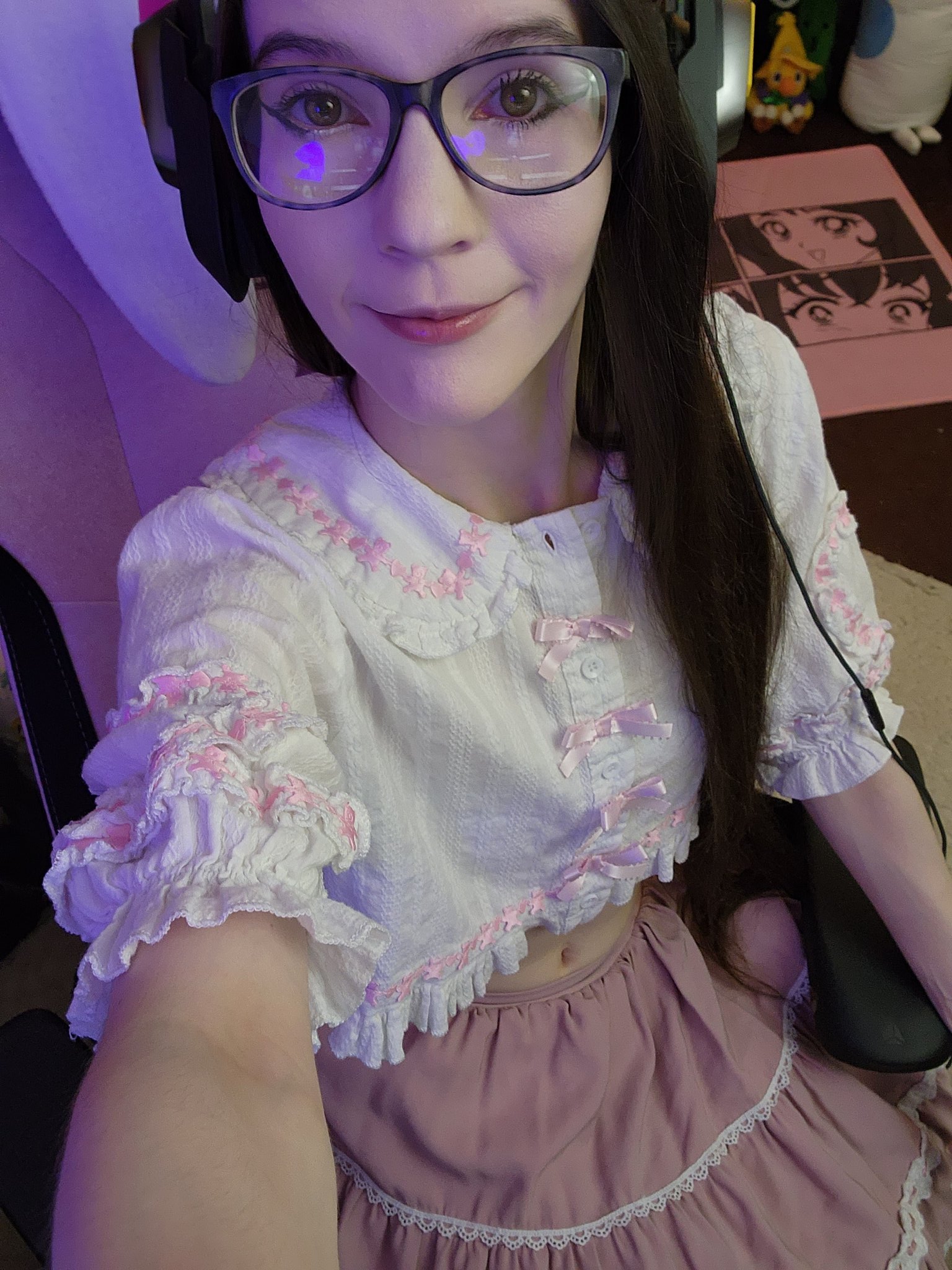 Boba Bunny 🧋 on Twitter: "Artist VS art studio 🎨 💕 https://t.co ...