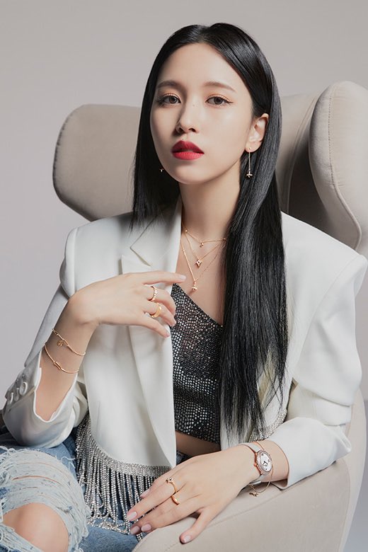 TWICE Indonesia on Twitter: "METROCITY 22 F/W with MINA #TWICE #트와이스 #MINA #미나 https://t.co ...