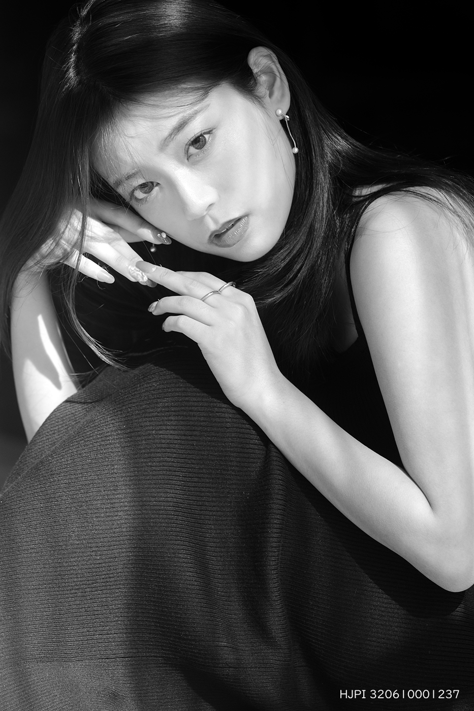 瑛泰 AKIHIRO on Twitter: "model @rin_ohno_ B/W https://t.co/uzxSxF5xq2" / Twitter