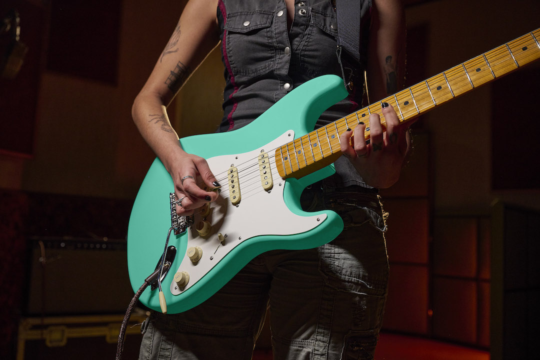 Fender （フェンダー） on Twitter: "#FenderNews: 50〜70年代を鮮やかに彩った名機たちを可能な限り忠実に再現したAmerican Vintage IIシリーズ ...