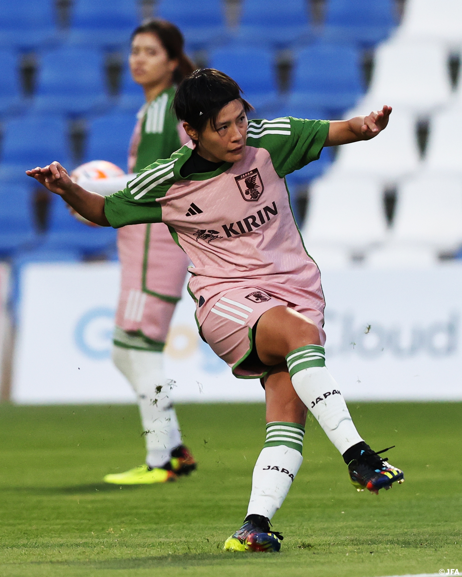 JFAなでしこサッカー on Twitter: "🔷#なでしこジャパン🔷 Training Photo📸⚽️🎯 #猶本光 #長谷川唯 #jfa #daihyo #nadeshiko #みんな ...