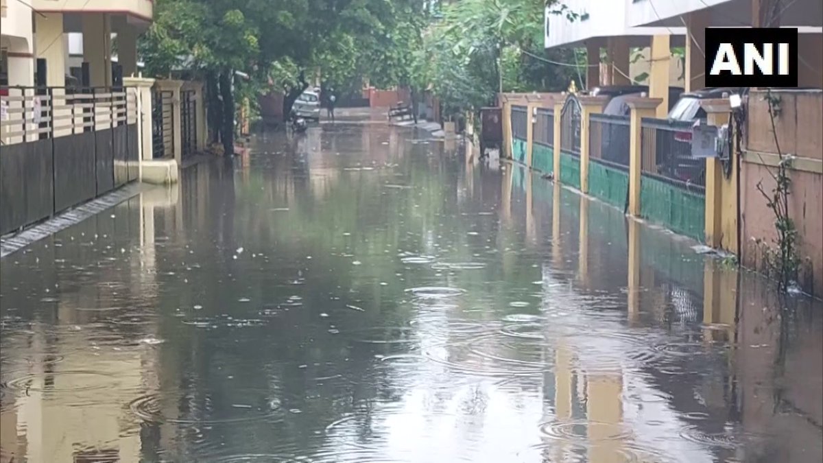Ani On Twitter Tamil Nadu Municipal Workers Clear Sewers After