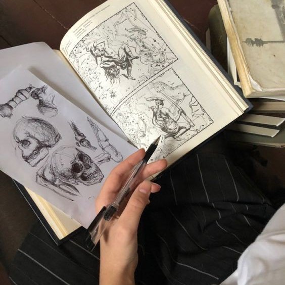 rae 💌 lvs henry li on Twitter: "cr : stalking jack the ripper https://t ...