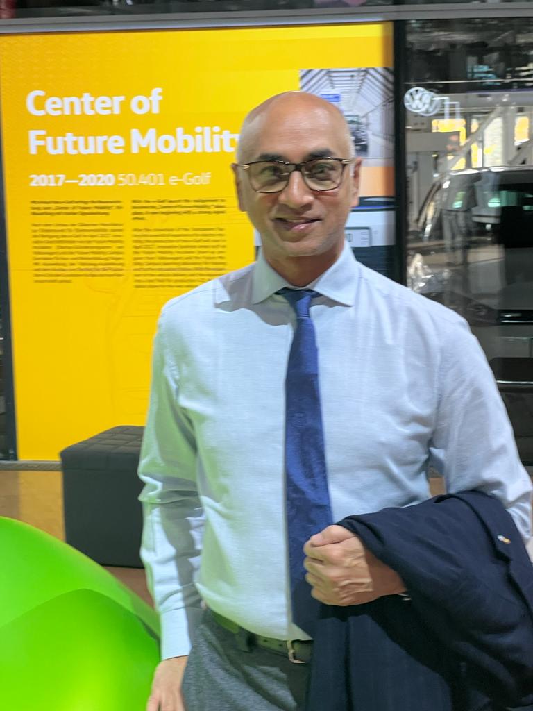 Jay Galla on Twitter: "Apart from manufacturing e-vehicles, the facility also houses a pilot ...