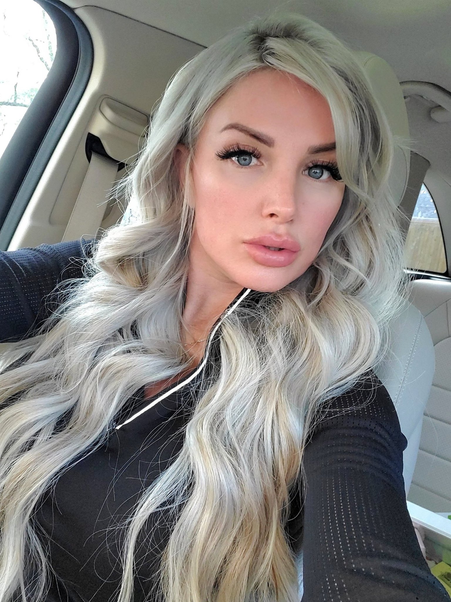 Exclusive Courtney on Twitter: "Make UP less SELFIE but who LIKES my NEW FALL BLONDE Color ??? 👱 ...
