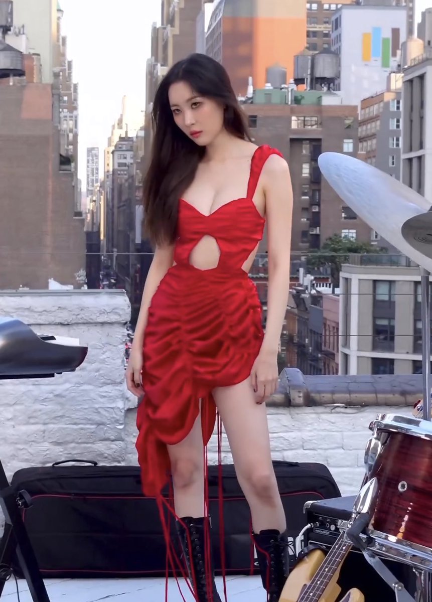 🍑 Katie met Sunmi! ️‍🔥 on Twitter: "RT @gothsunmi: Sunmi ️‍🔥 B-side"