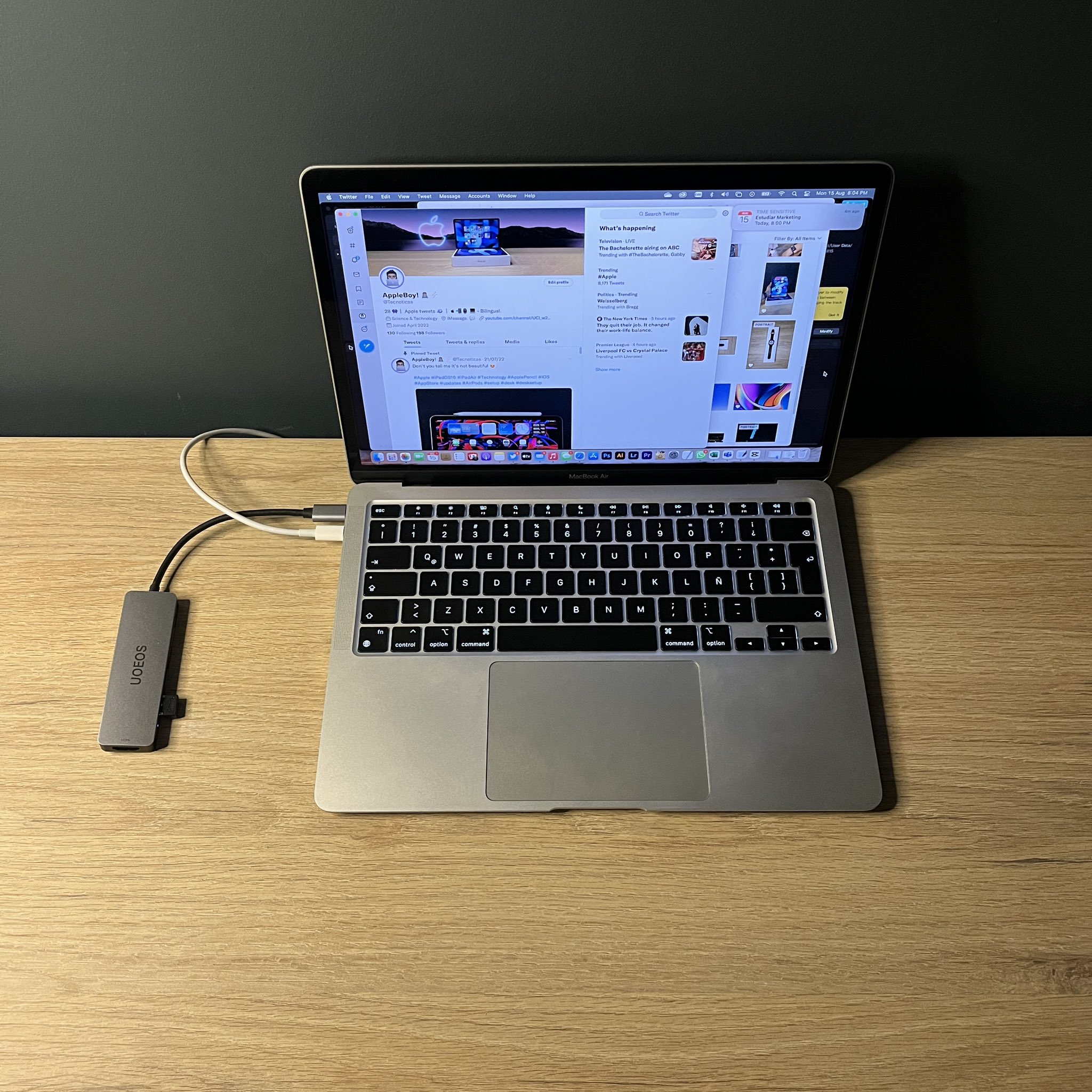 AppleBoy! 👨🏽‍💻 ⚡️ on Twitter: "Spare time. #Apple #MacBookAir #Hub https://t.co/SmhcUYlVLN ...