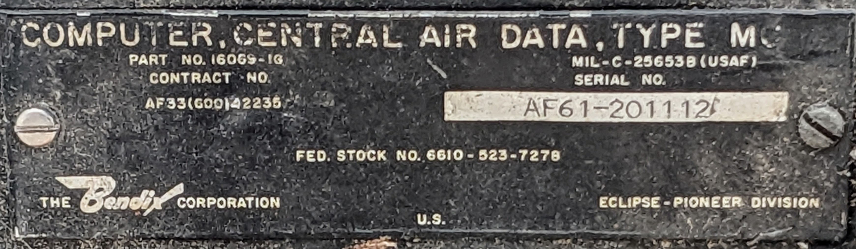Ken Shirriff on Twitter: "The electrical outputs use a complex arrangement of Bendix servos ...