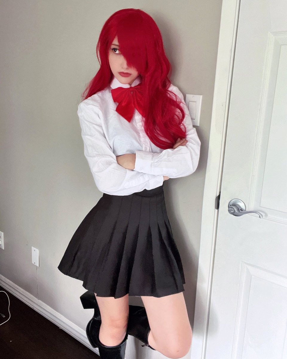 𝓔𝓵𝓵𝓪 🤌 on Twitter: "Hi, I’m Ella I like to cosplay Just putting my shtuffs here.. I’m not going ...