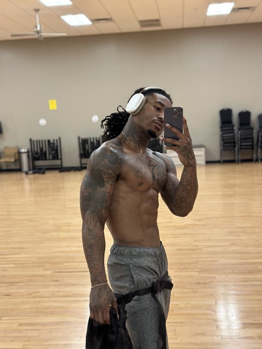 TW Pornstars - Dwayne Mckell. The most retweeted pictures and videos for all time. Page 13