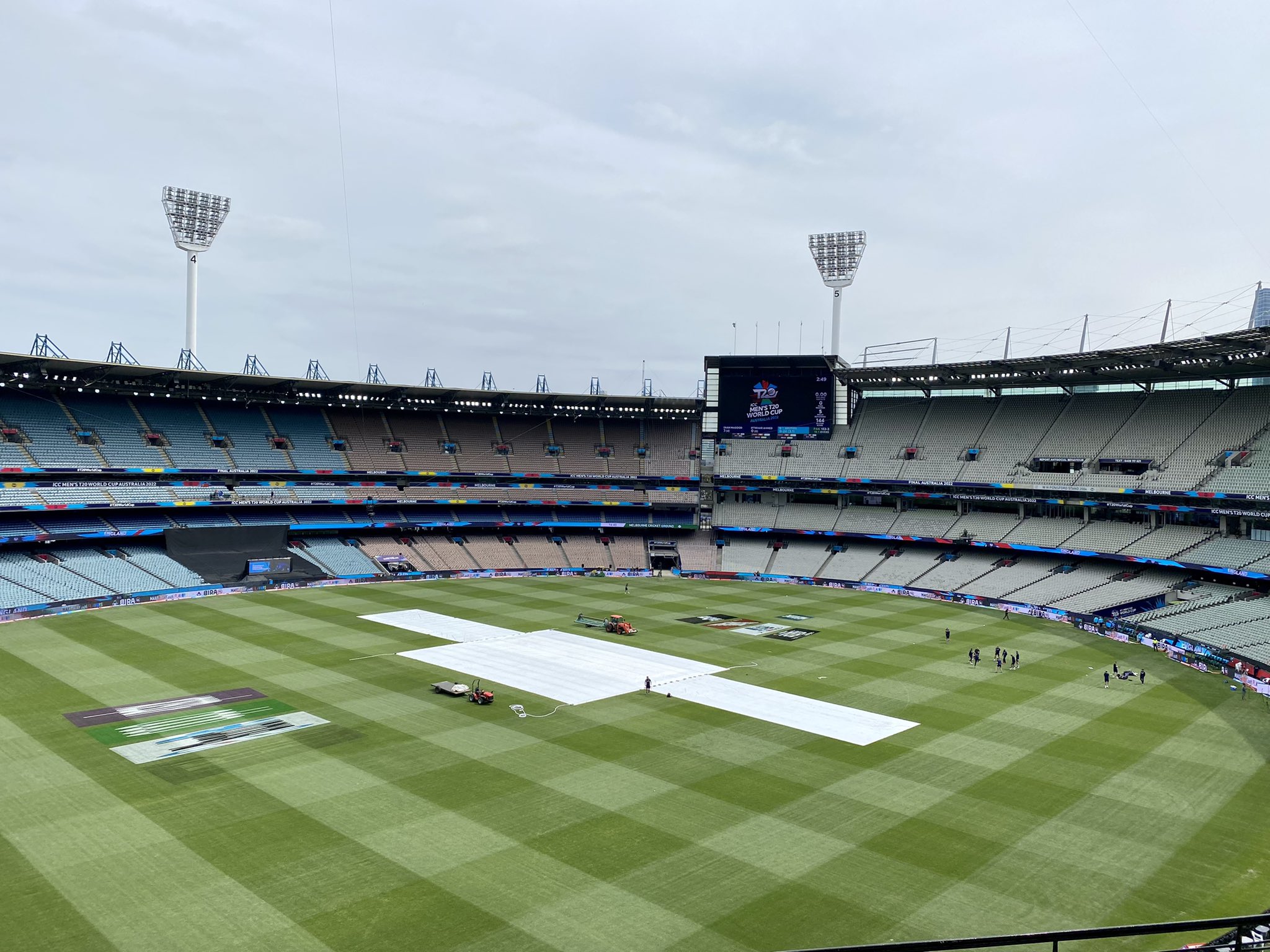 mazher-arshad-on-twitter-the-mcg-a-day-before-the-grand-final