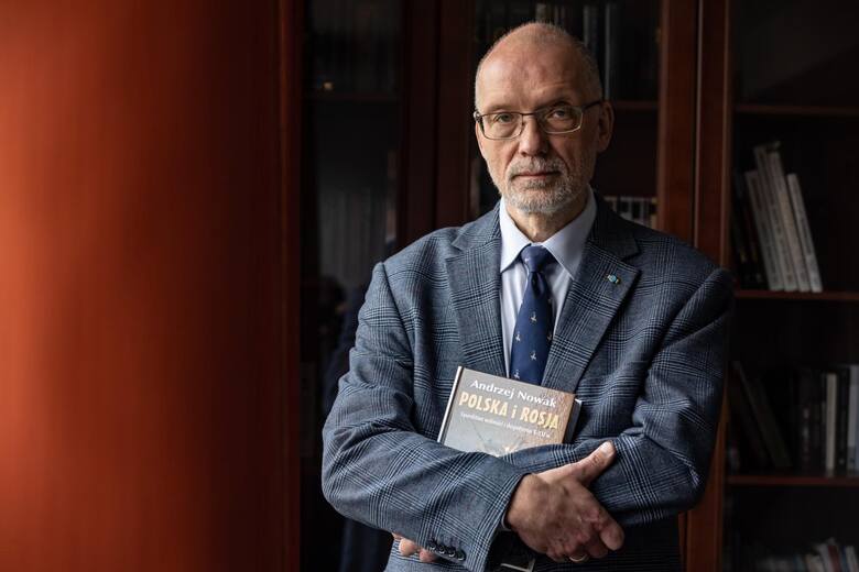 Michał Kozłowski on Twitter: "62 urodziny świętuje dziś prof. Andrzej Nowak, historyk, znawca ...