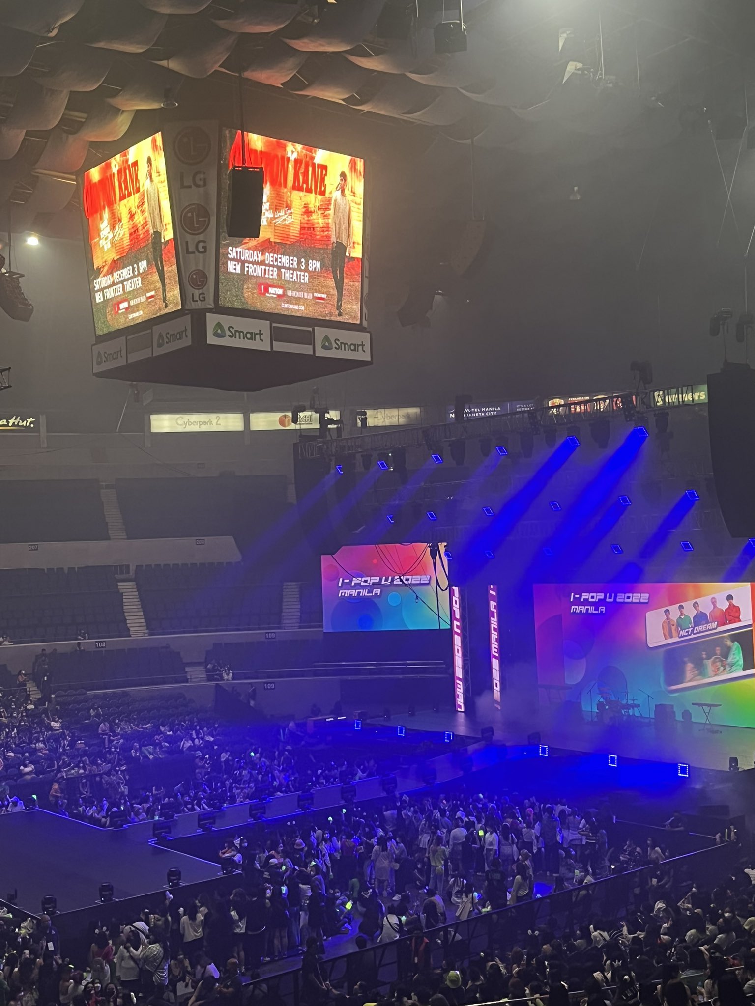 cheska 🎀 on Twitter: "for reference: smart araneta coliseum lower box b (219) view from last row ...
