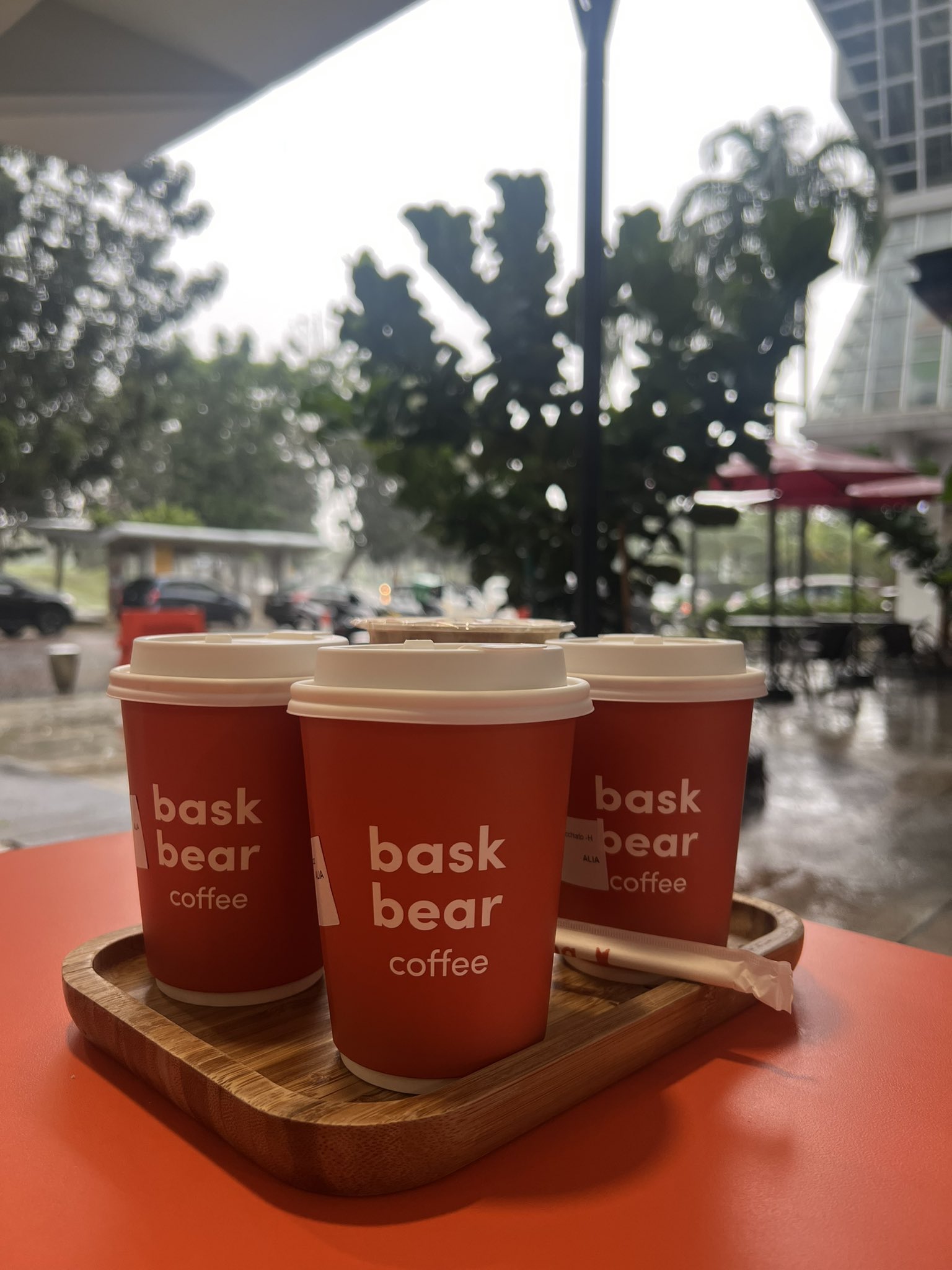 Alia 🌸 on Twitter: "Bask Bear is very underrated. Their salted caramel hazelnut macchiato with ...