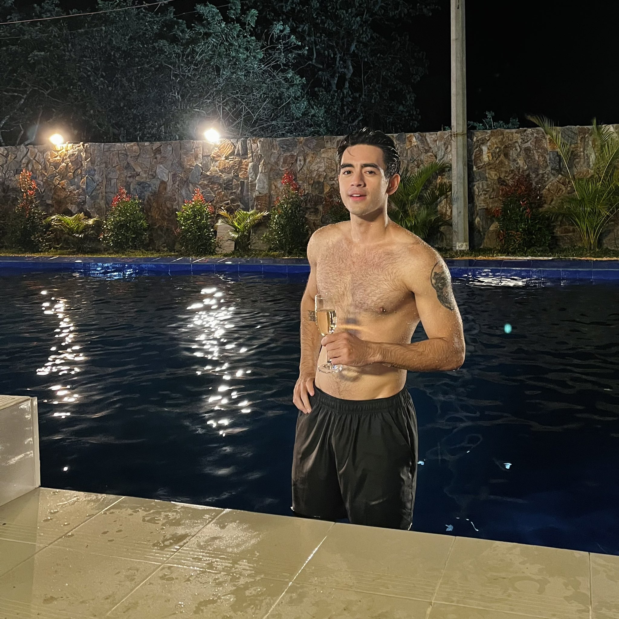 Yasser Marta on Twitter: "Late night dip… https://t.co/GKNwNMBdra" / Twitter