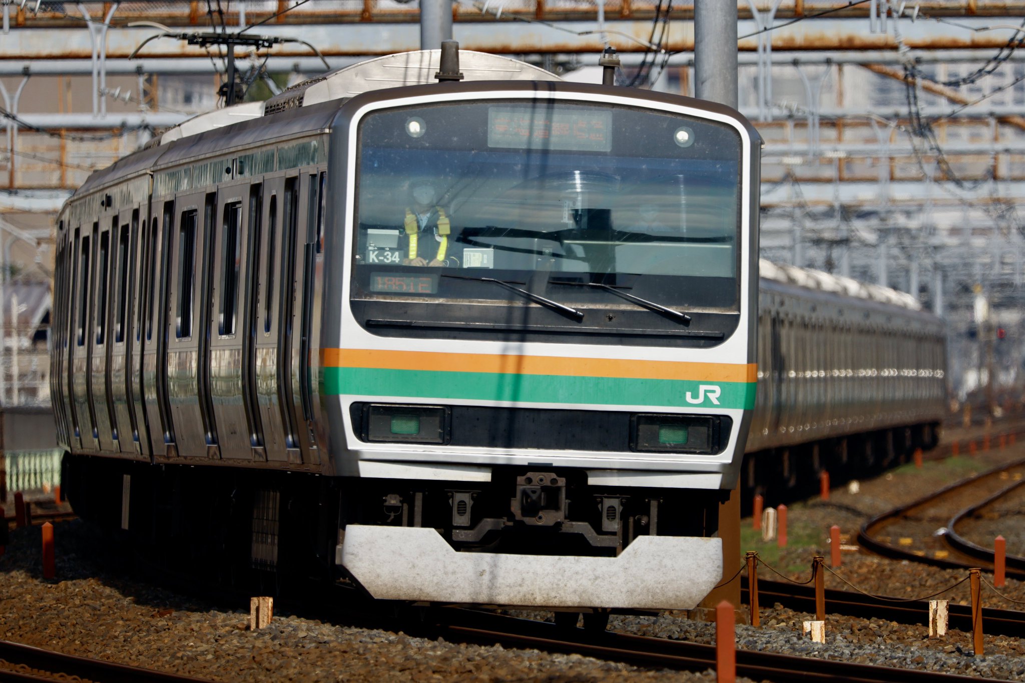 夜踊 on Twitter: "E231系 K-34編成 のテールランプ部分が緑色ですが、これはこの編成ならではの特徴なのでしょうか？ https://t.co/lEZC4H5uPv ...