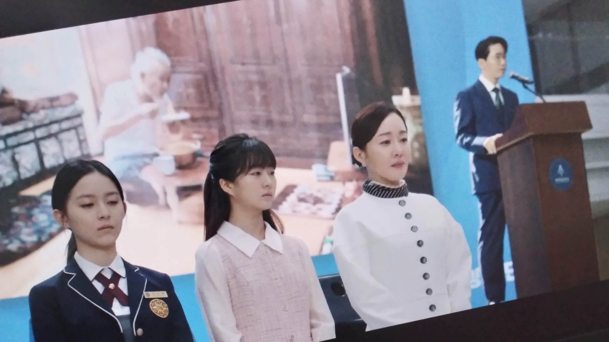 K-Drama Menfess on Twitter: "•kdm• 🔥 Little Women Ini ngapa sih adeknya juga ikut di situ, kesel ...