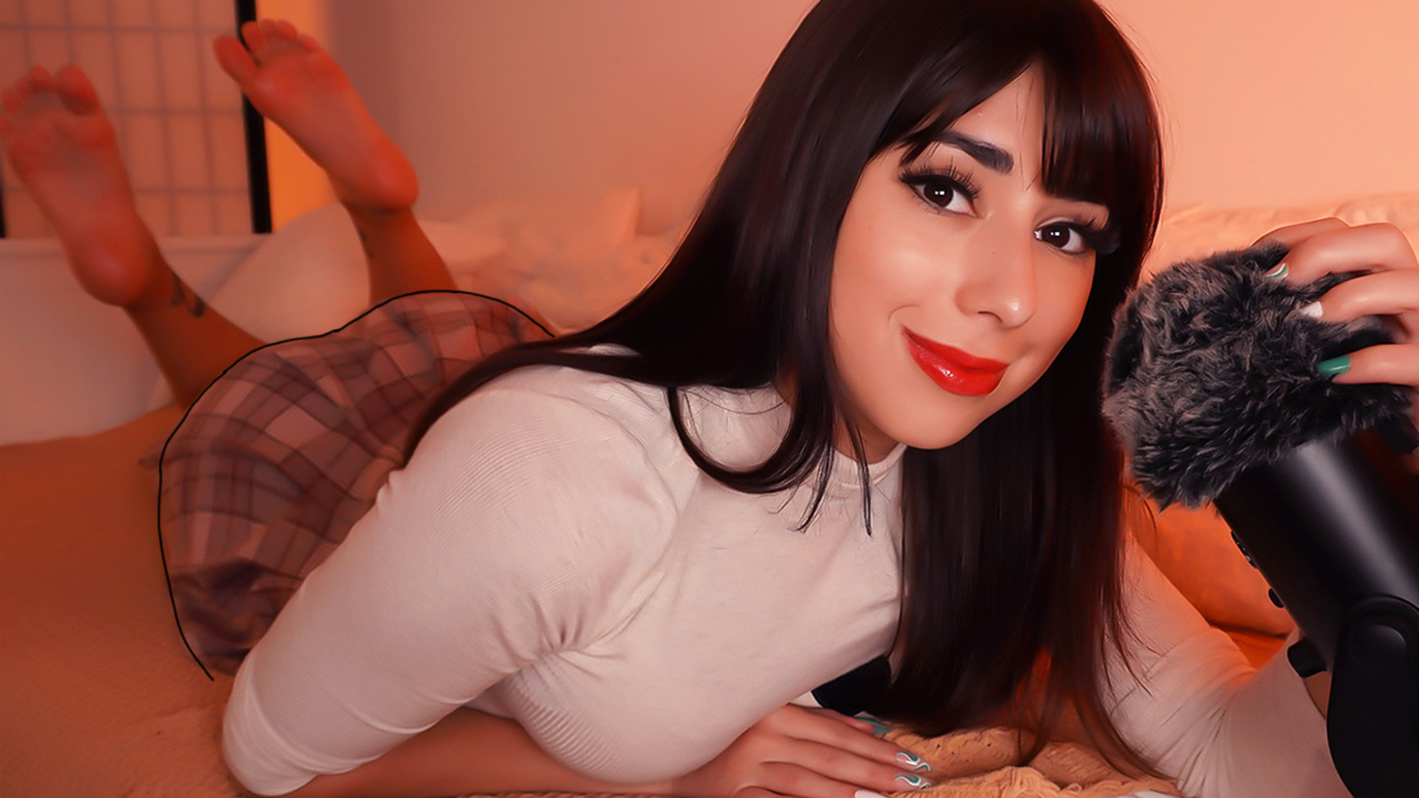 Luna Rexx 🎃🌙💫 🍌 on Twitter: "My new ASMR video is out! can i relax you? wholesome fluffy mic ...