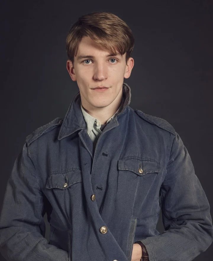 best of ewan mitchell on Twitter: "ewan mitchell as tom bennett for “world on fire” promo https ...