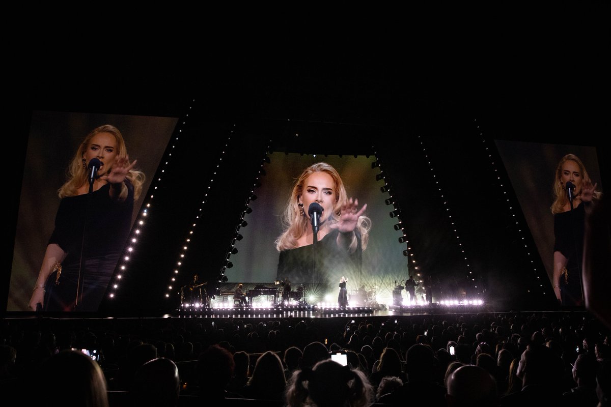 Adele on Twitter: "Weekend 1"