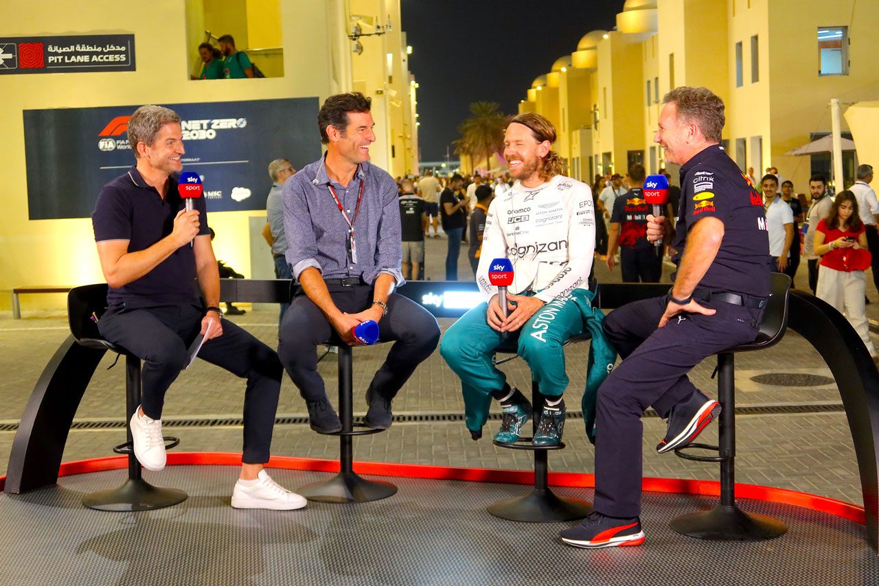 autosport web/オートスポーツweb on Twitter: "F1 Topic ベッテル特別編：縁のあるゲストを招いてスペシャルトークショー。粋な演出で元僚友らとのセッションが ...