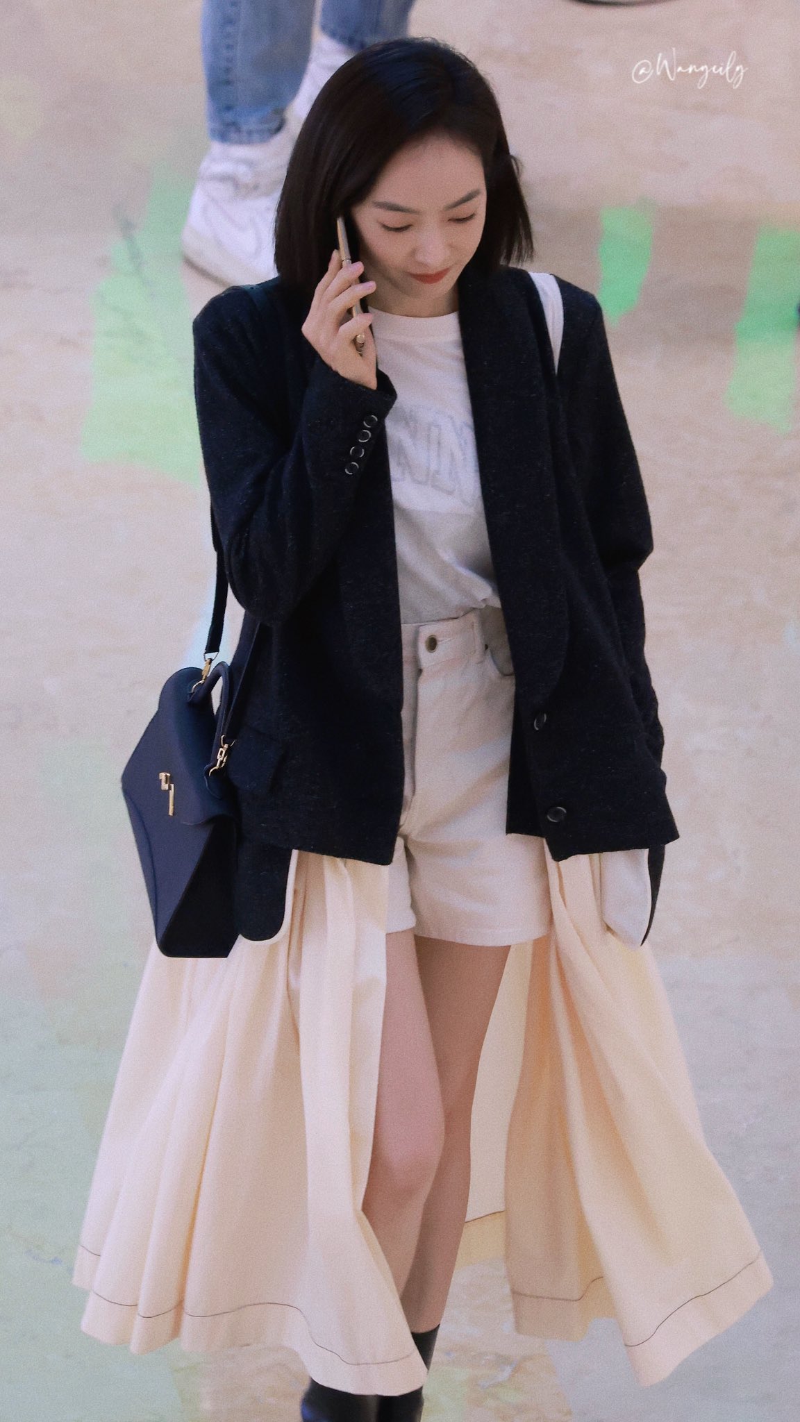 𝒗𝒊𝒄𝒕𝒐𝒓𝒊𝒂 𝒂𝒓𝒄𝒉𝒊𝒗𝒆 on Twitter: "[221112] Song Qian filming drama “Our Interpreter” cr weibo # ...