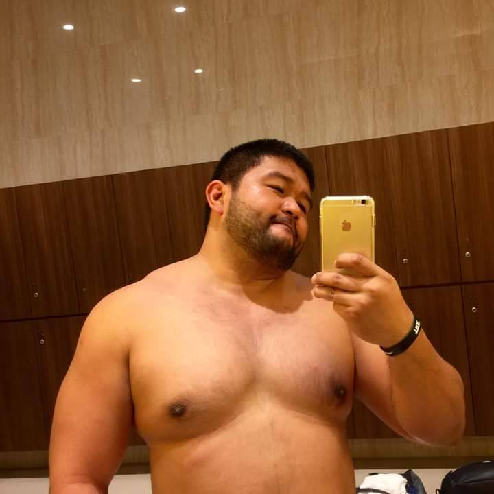 beefymuscle.com on Twitter: "Bear needs victim! https://t.co/Oojza3eSHZ #beefy #massive # ...