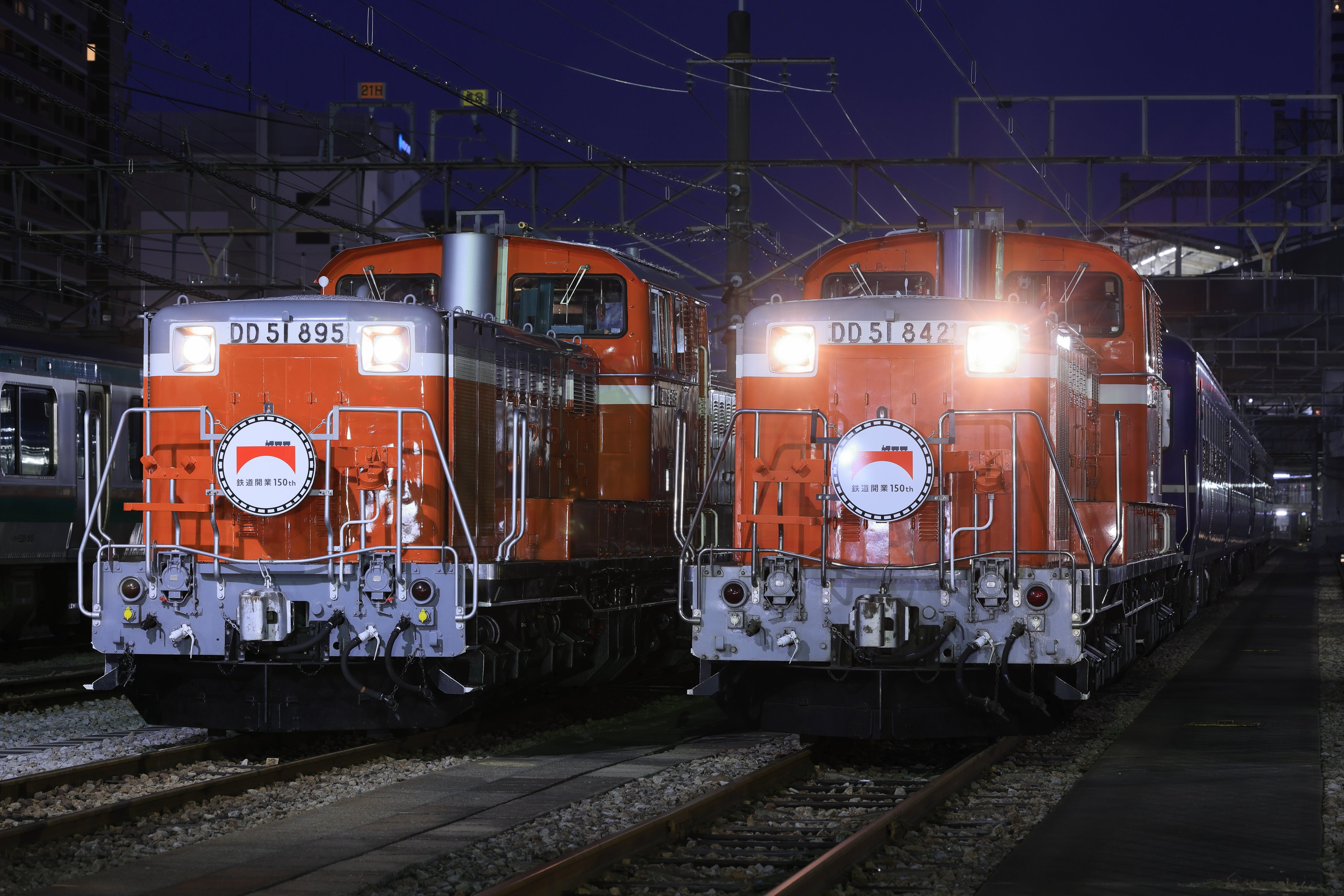 どらごぬ on Twitter: "2022/11/12 ぐんま車両センター所属DD51＋12系プレミアム夜間撮影会 DD51 842+12系、DD51 895 カン有無、前照灯点灯、尾灯点灯 ...